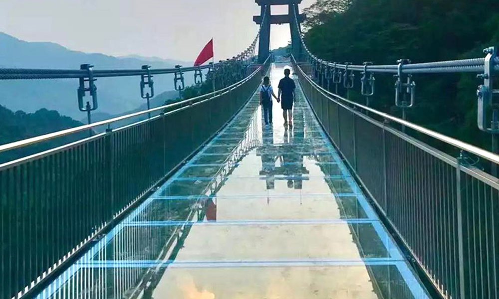 glass walkway|walkway glass|bridge glass|glass bridge
